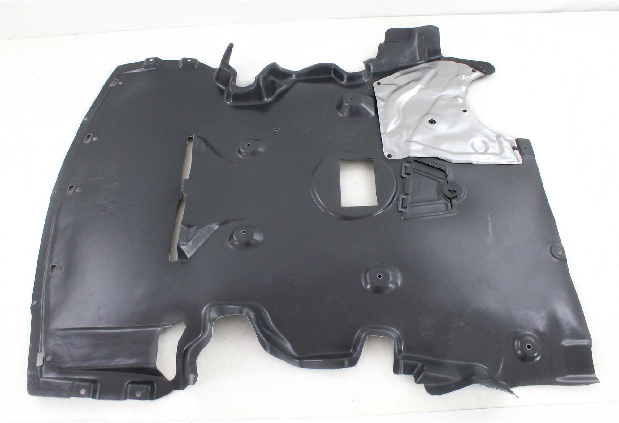 2009 - 2011 BMW 335d Front Engine Splash Shield | Go-Parts